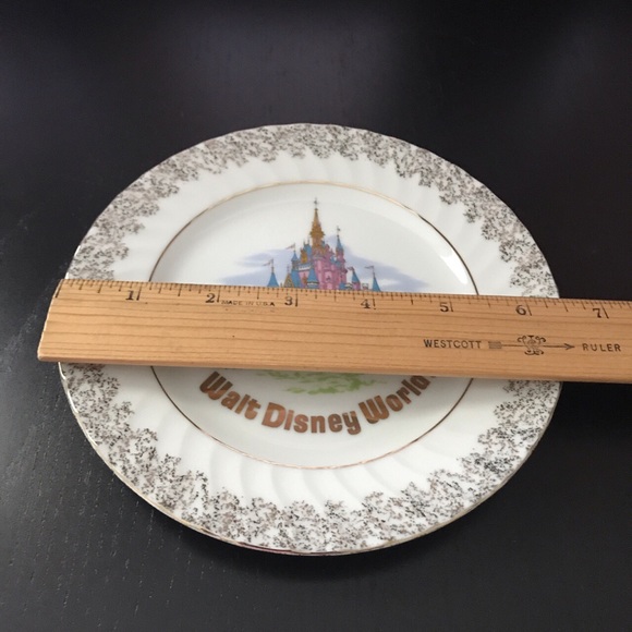 Disney | Accents | Walt Disney World Disneyland Plate | Poshmark